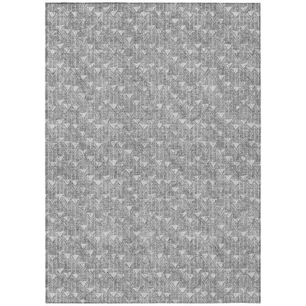 HomeRoots Gray 3 ft. x 4 ft. Geometric Indoor / Outdoor Area Rug ...