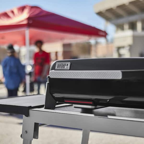 Weber Traveler Griddle 2-Burner Propane Gas Portable 22 in. Flat Top ...
