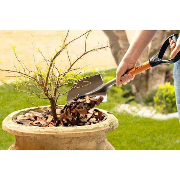 Anvil 18 in. Wood D Grip Short Handle Carbon Steel Compact Digging Shovel 77498 944 The Home Depot