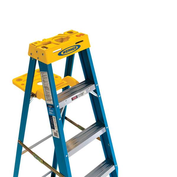 Werner 4 Ft Fiberglass Twin Step Ladder With 375 Lb Load Capacity