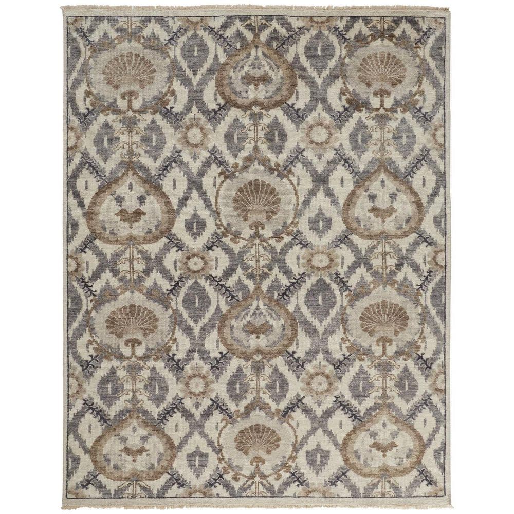 HomeRoots 9 ft. x 12 ft. Gray and Ivory Floral Area Rug 2000513105 ...