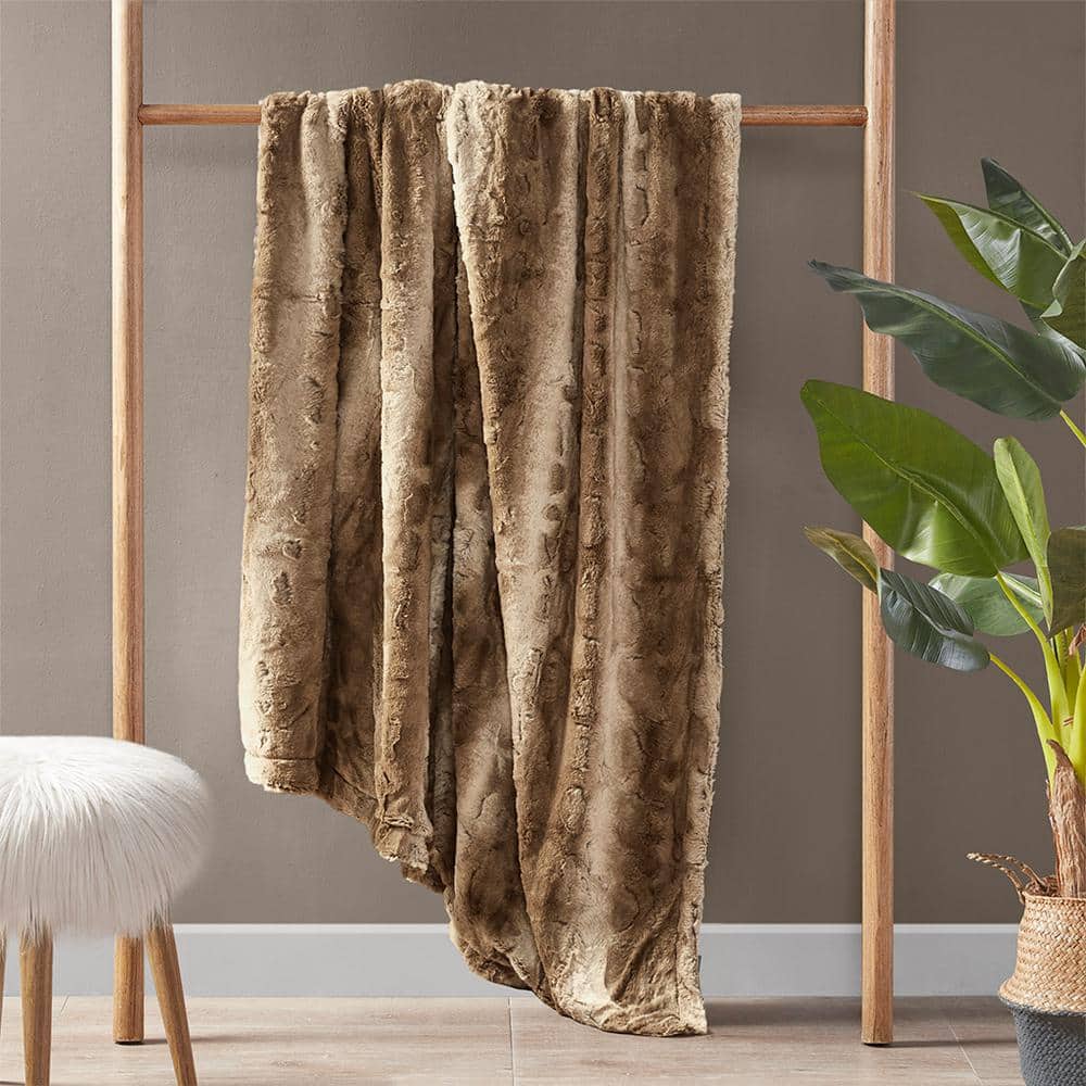 Vsmile 60 in. W x 70 in. H Tan Oversized Faux Fur Throw, Soft Long ...