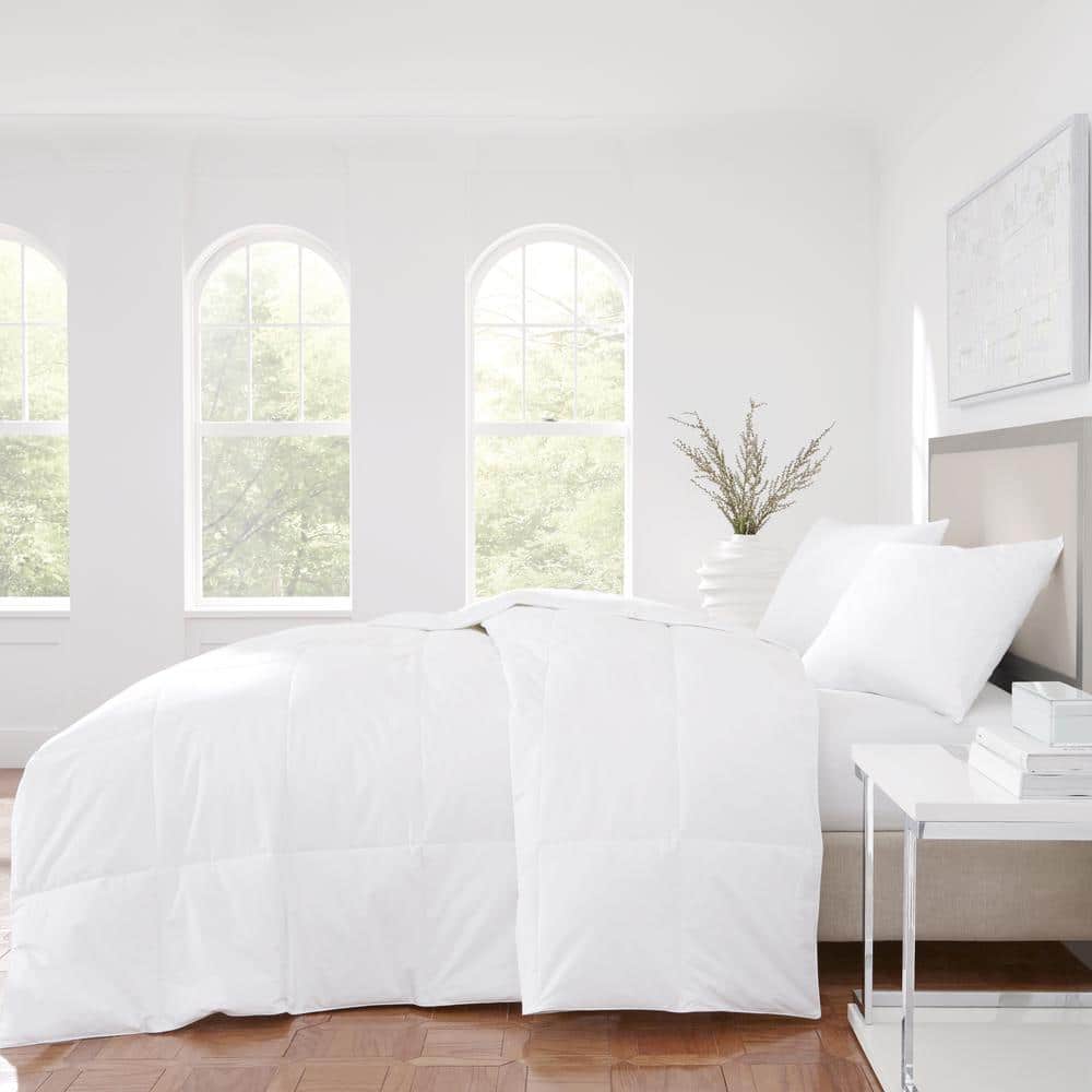 J QUEEN NEW YORK INC Elegance Cotton White Full/Queen Down Medium ...