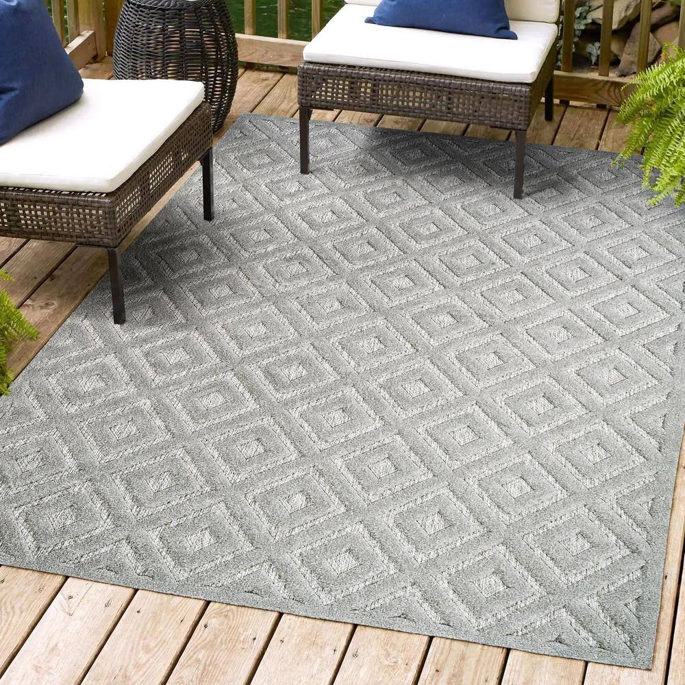 JONATHAN Y Portmany Neutral Light Gray 4 ft. x 6 ft. Diamond Trellis ...