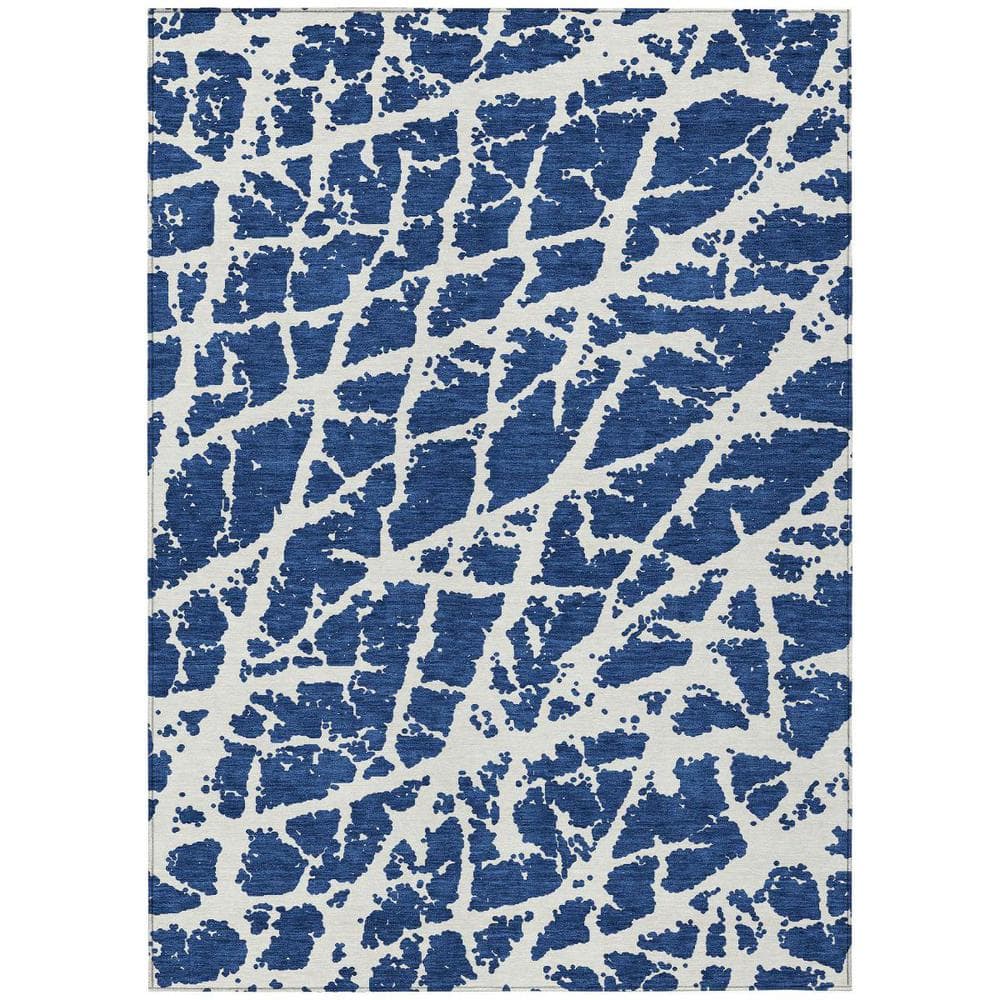 HomeRoots Blue and White 8 ft. x 10 ft. Abstract Indoor / Outdoor Area ...