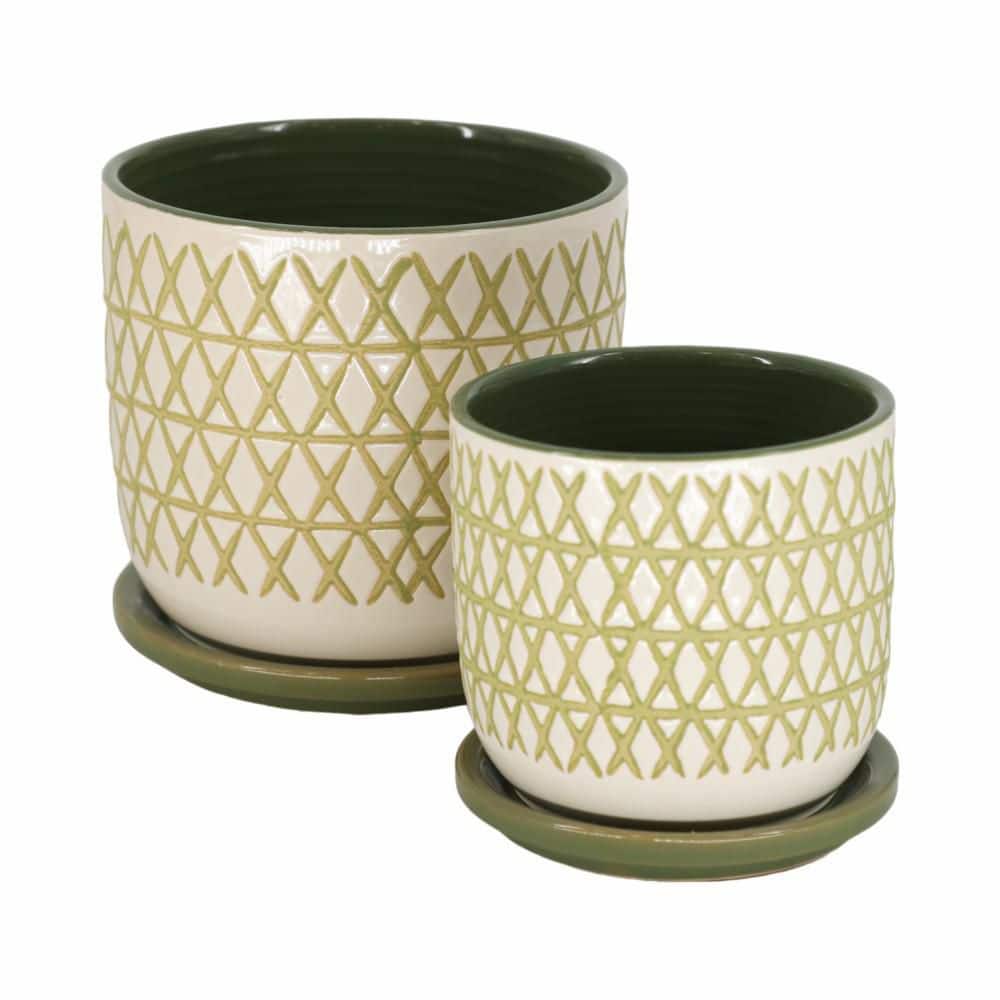 Liv & Skye 6 in. x 6 in. Green Stoneware Geometric Decorative Saucer ...
