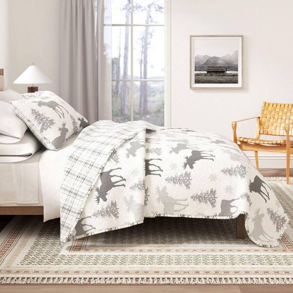FRESHFOLDS Gray Moose Print Premium Nature Inspired Full/Queen ...