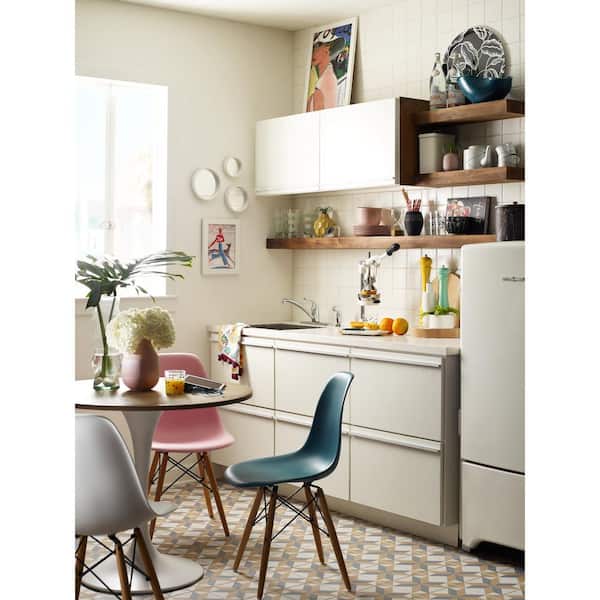 MOEN Adler Single-Handle Low Arc Kitchen Faucet in Chrome with Side ...