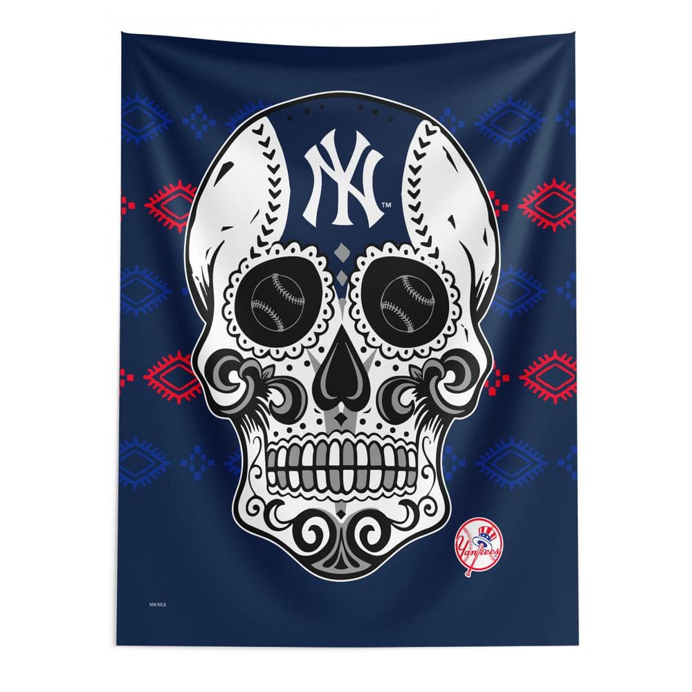 THE NORTHWEST GROUP MLB Yankees Candy Skull Printed Wall Hanging ...