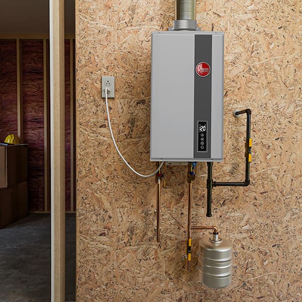 Rheem Performance Plus 9.5 GPM Smart Non-Condensing Indoor Natural Gas Tankless Water Heater ...