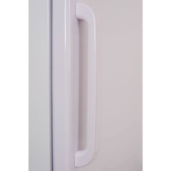Hamilton Beach 11 Cu Ft Upright Freezer in White HBFRF0011 - The Home Depot