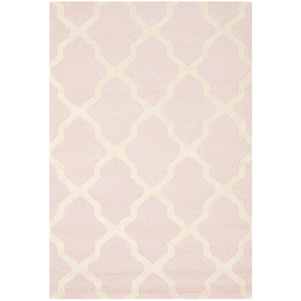 SAFAVIEH Cambridge Light Pink/Ivory 4 ft. x 6 ft. Geometric Trellis ...