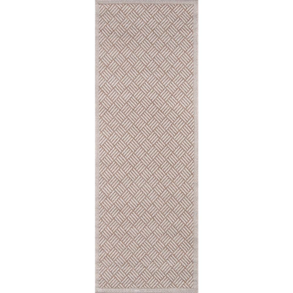 Momeni Como Tan 2 ft. 7 in. x 7 ft. 6 in. Indoor/Outdoor Runner Rug ...