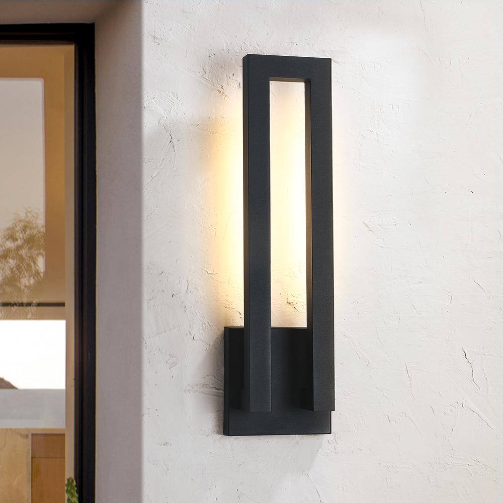 TRUE FINE Reflect 24 in. Black Modern LED Outdoor Wall Sconce Light ...