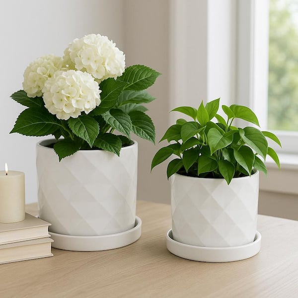 Liv & Skye 6 in. and 8 in. White Ceramic Wildflower Field Decorative ...