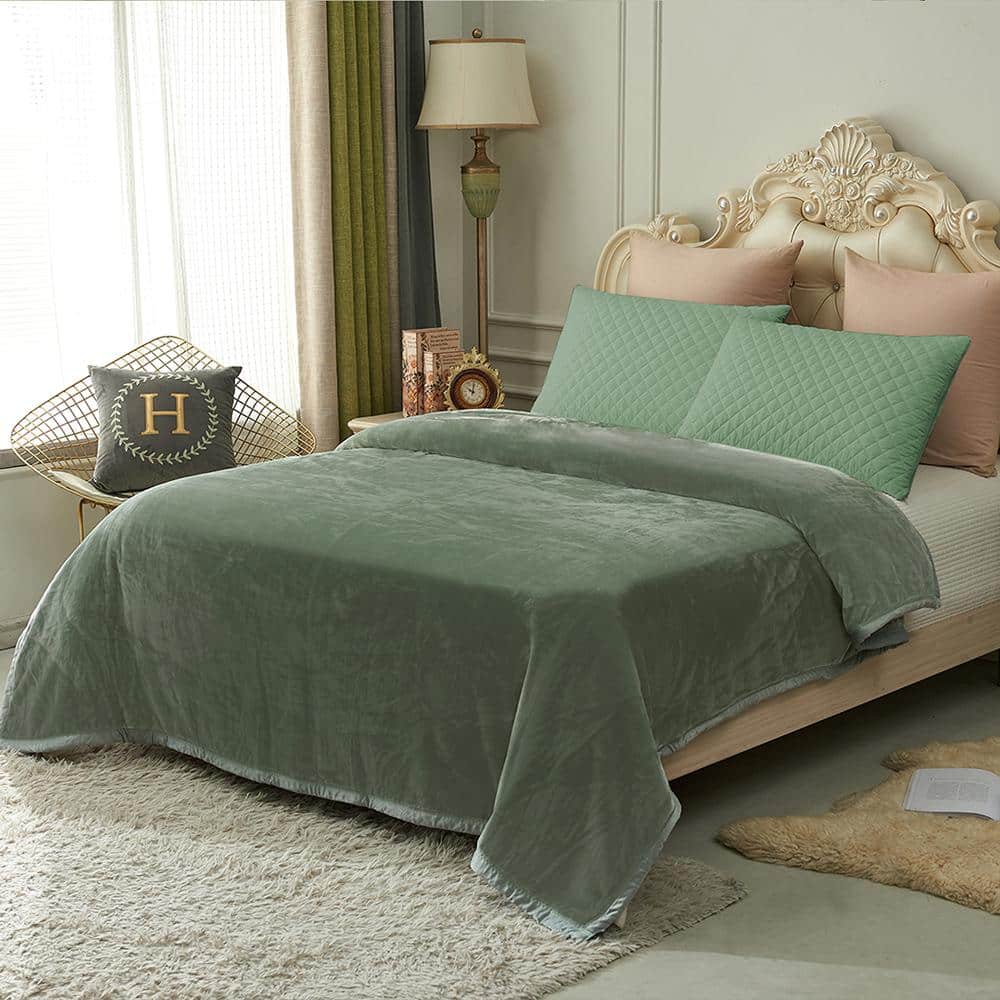JML Green Reversible Microfiber Fleece Blanket 79 in. x 91 in. Fuzzy ...