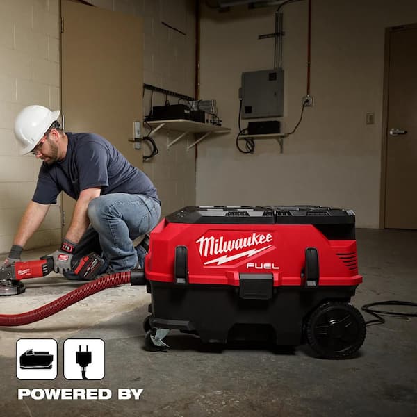 Milwaukee M18 FUEL PACKOUT 9 Gallon Dual-Battery Dust Extractor with ...