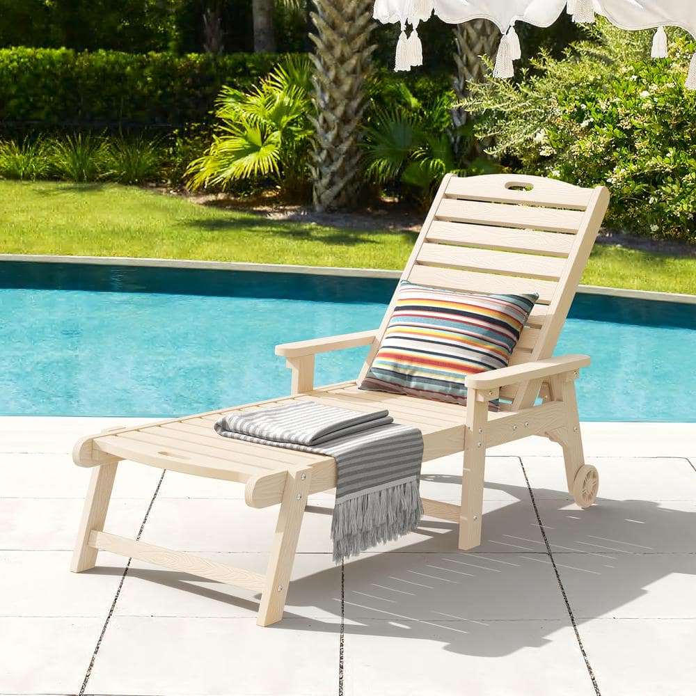 LUE BONA Hampton Sand Patio Plastic Outdoor Chaise Lounge Chair with ...