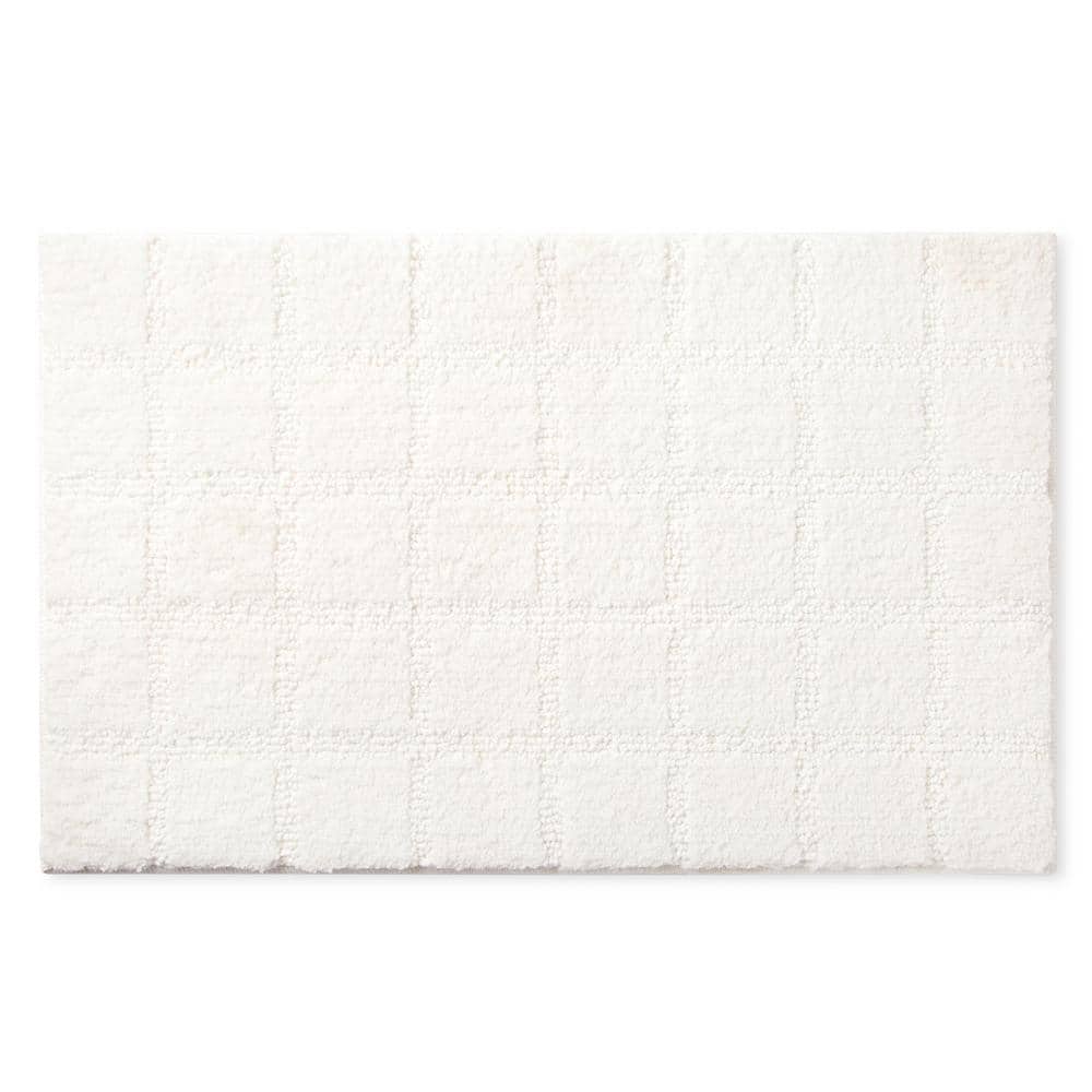 TOWN & COUNTRY LIVING Ultra Plush Windowpane Solid Washable White 20 ft ...