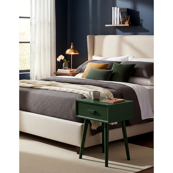 SAFAVIEH Lyle 15.75 in. Garden Green Wood End Table ACC5702E - The Home ...