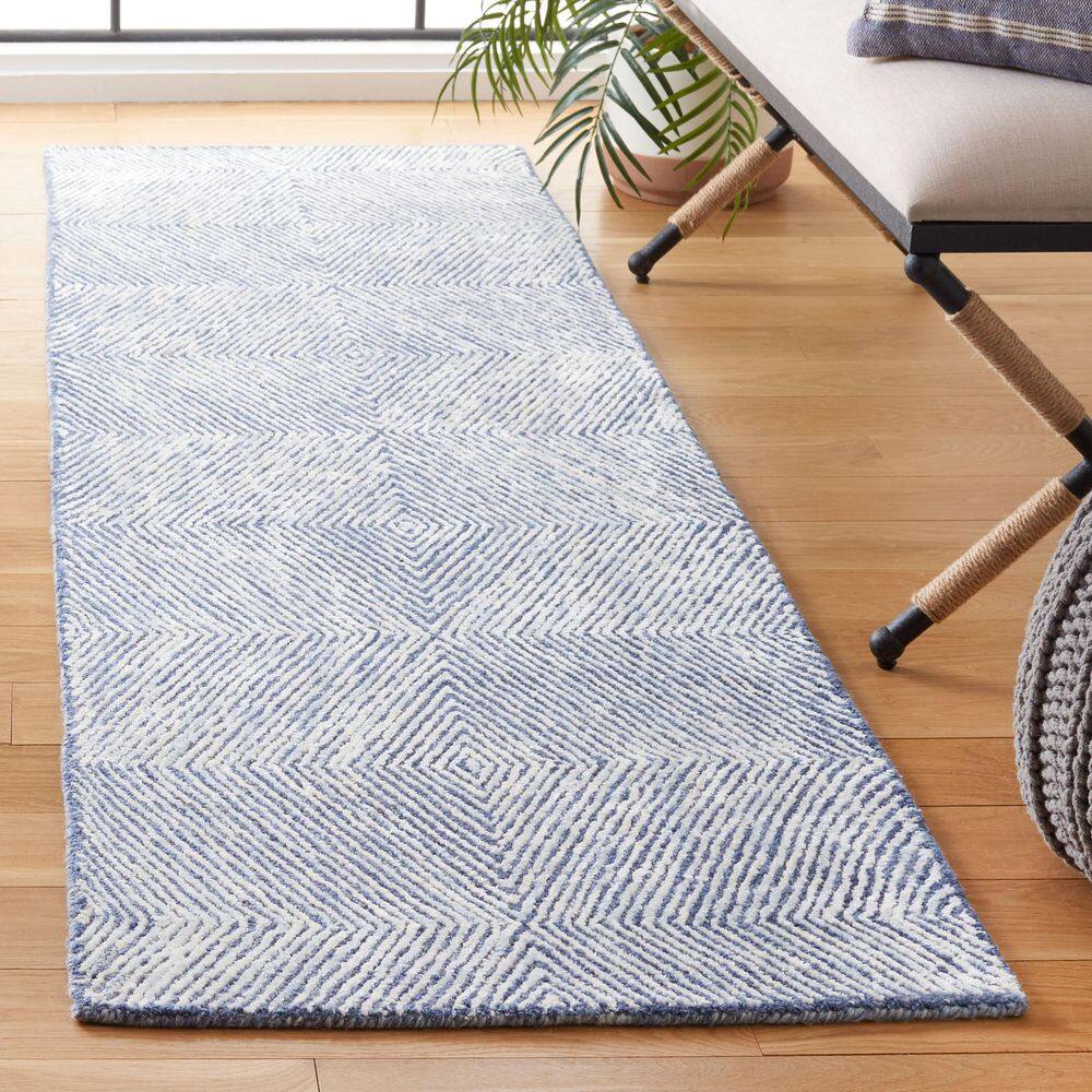 SAFAVIEH Soho 2 ft. x 8 ft. Navy/Ivory Marle Chevron Runner Rug SOH126N ...