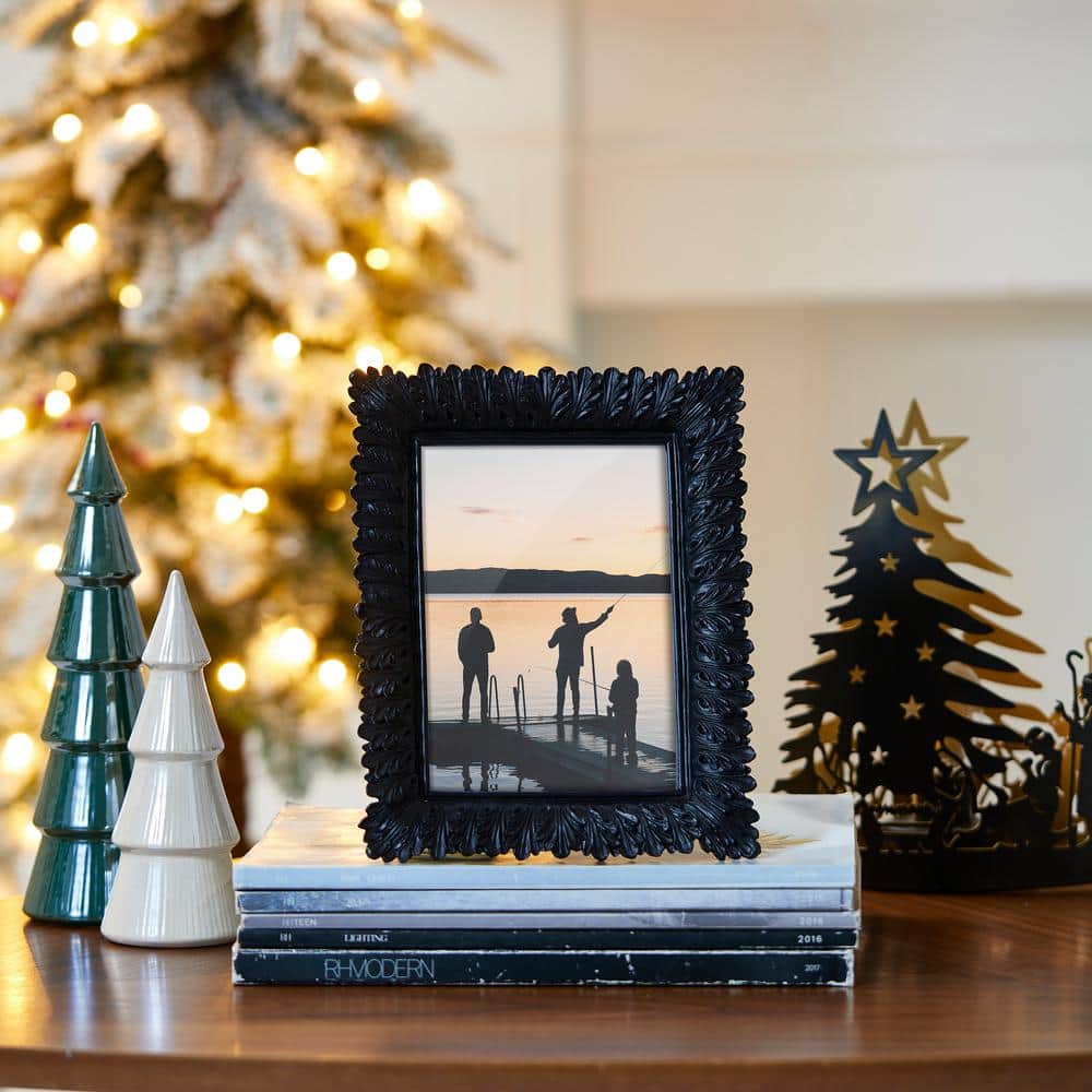 Glitzhome 9.50 in. H Black Scoop Resin Tabletop Picture Frames 5 x 7 ...
