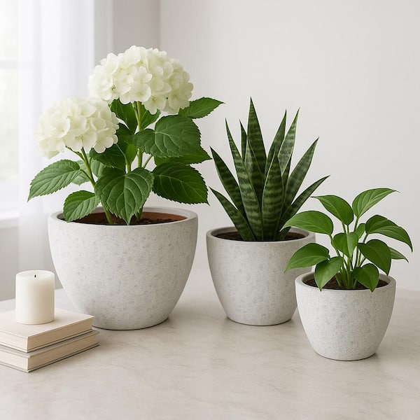 Liv & Skye 10 in. and 12 in. White Ceramic Modern Solid Decorative Pots ...