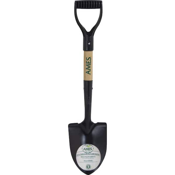 HDX 17 in. D-Handle Round Shovel 1531800 - The Home Depot