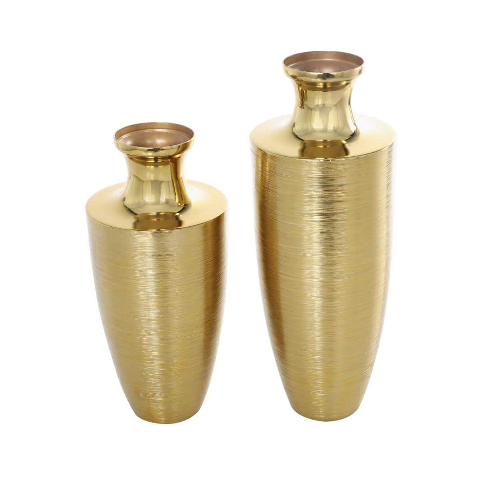 Litton Lane Gold Brushed Textured Aluminum Decorative Vase (Set of 2 ...
